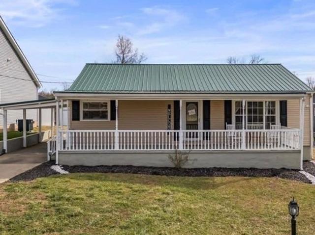 1266 Howells Mill Rd, Ona, WV 25545