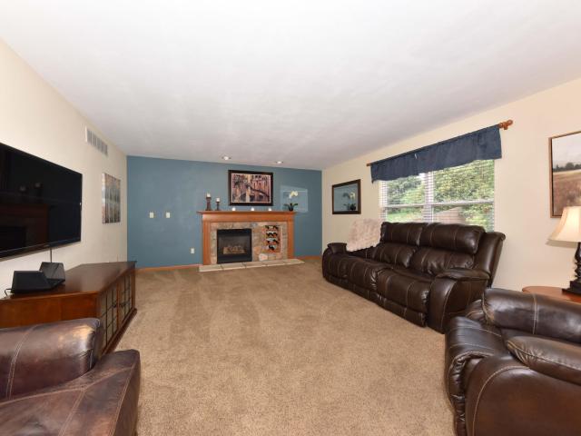 1266 Kennedy Dr