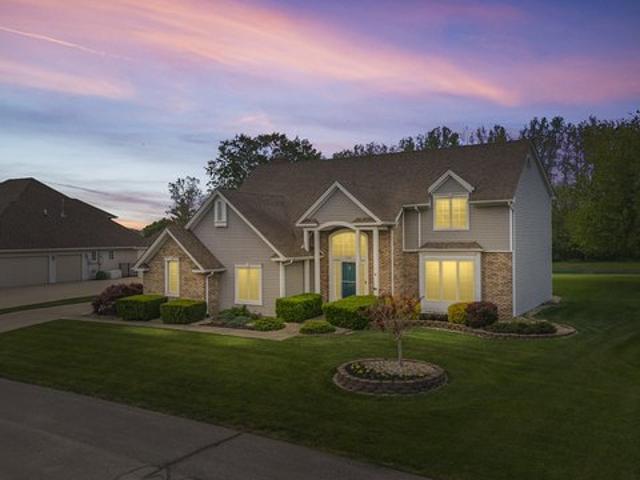1266 Kensington Dr, Seymour, IN 47274