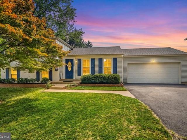 12670 Magna Carta Rd, Herndon, VA 20171