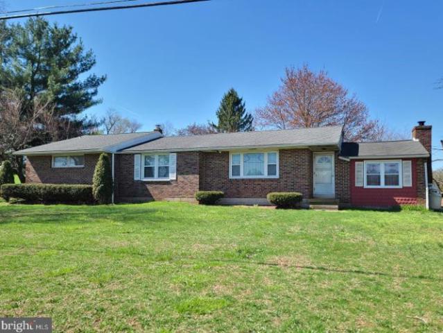 1267 Dry Tavern Rd, Denver, PA 17517