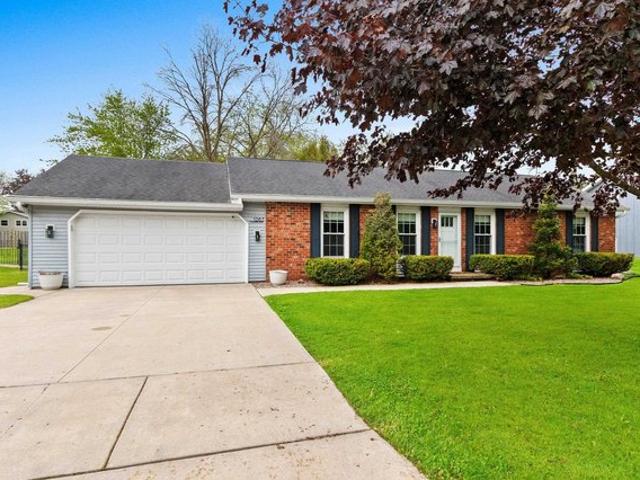 1267 Killdeer Ln, Green Bay, WI 54313