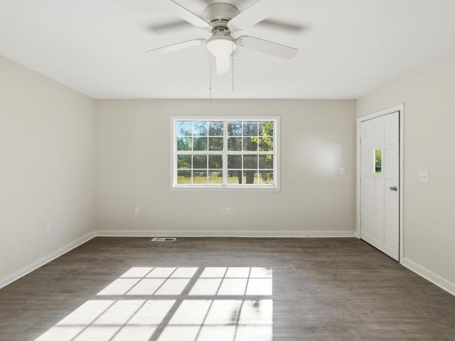 1267 Lollie Rd