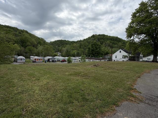 1267 Louisville Hwy