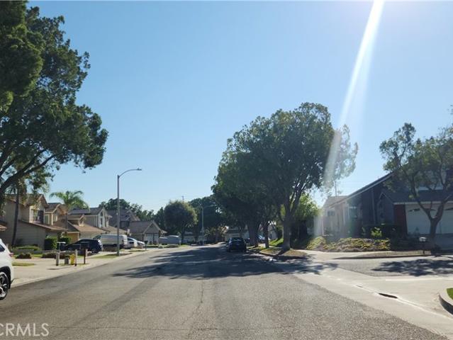 1267 Regent