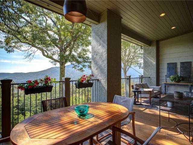 1267 Seven Devils Road 2A