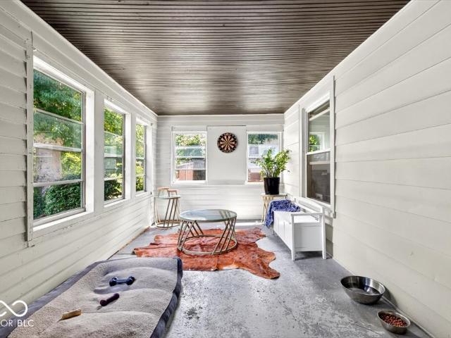 1267 W 36th Street