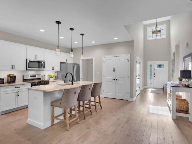 12686 Creekside Drive