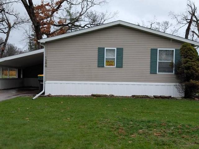 1268 Oak Brook Ln, Portage, MI 49002