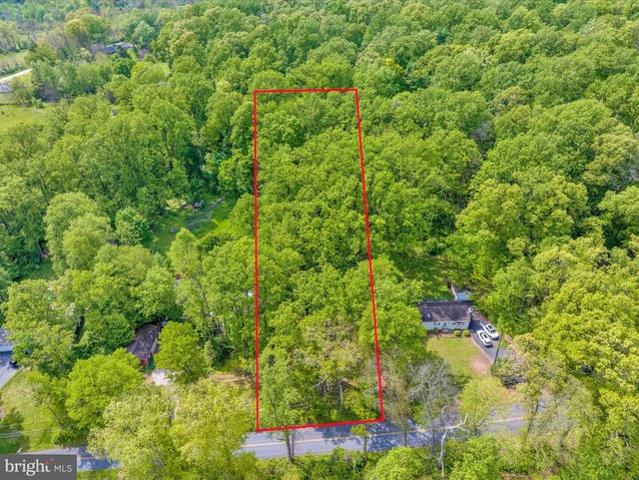 1268 Schoolhouse Rd, Pottstown, PA 19465