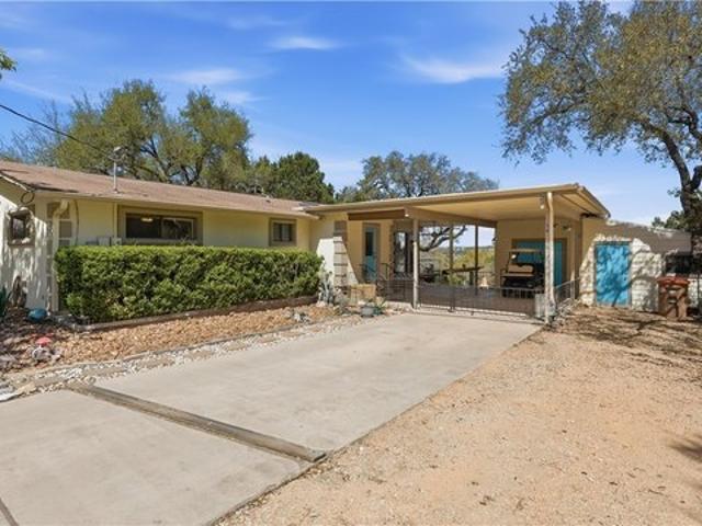 1268 W Lakeside Dr, Canyon Lake, TX 78133