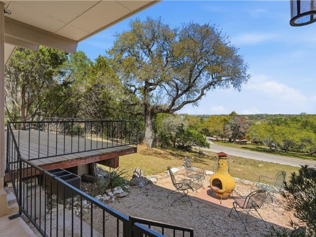1268 W Lakeside Drive