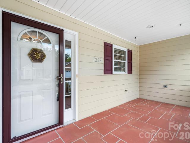 1268 Wexford Village Circle NE
