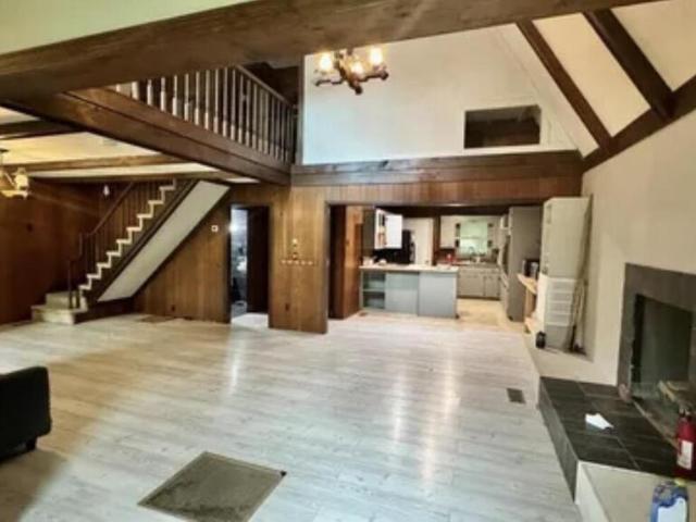 1269 Conifer Ln