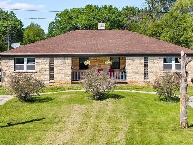 1269 Garland St, Green Bay, WI 54301