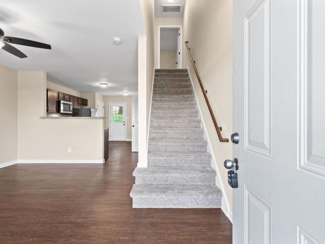 1269 Parkway Pl # C