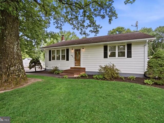 1269 Tanyard Rd, Sewell, NJ 08080