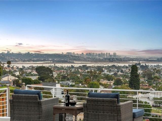 1269 Van Nuys St, San Diego, CA 92109