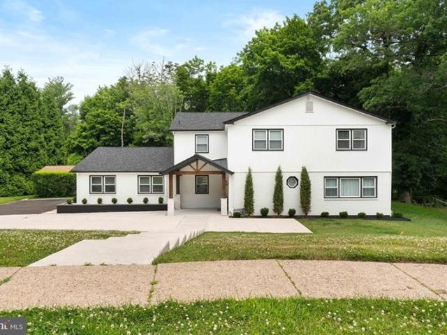 1269 Waller Dr, Huntingdon Valley, PA 19006
