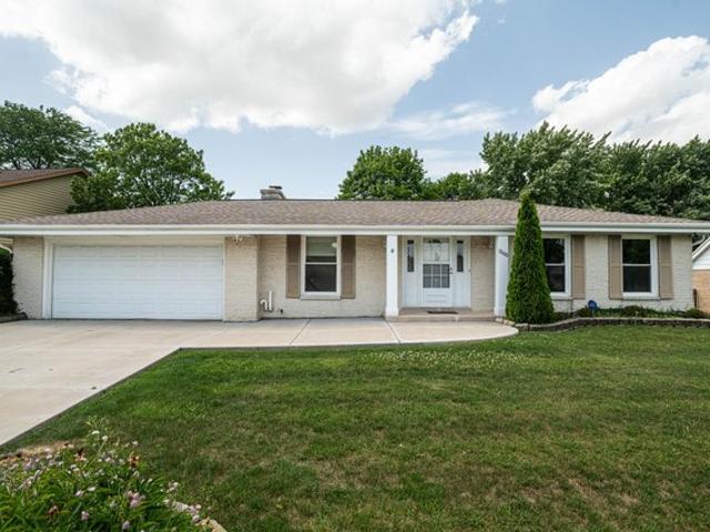 12600 W Wilbur Dr, New Berlin, WI 53151