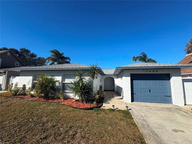 12609 th St, Largo, FL 33774