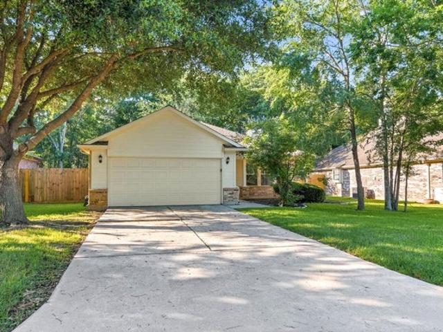 12609 Dover Dr, Montgomery, TX 77356