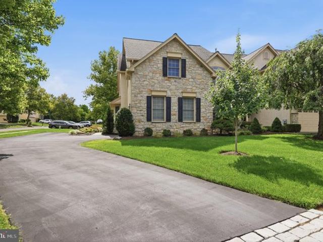 1260 Carnigan Ct, Ambler, PA 19002