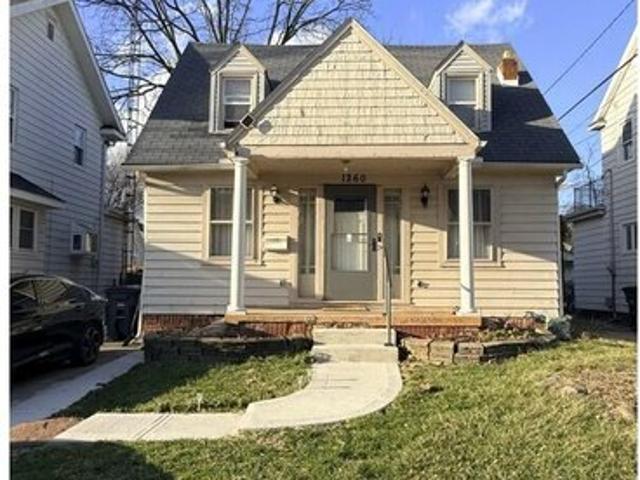 1260 Craigwood Rd, Toledo, OH 43612