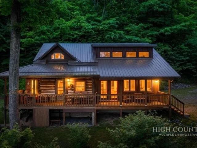 1260 Fork Ridge Rd, Zionville, NC 28698