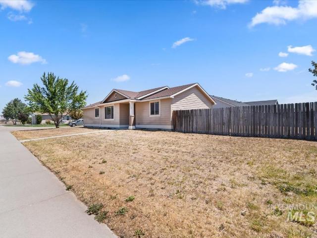 1260 SW Rolling Hills Ave