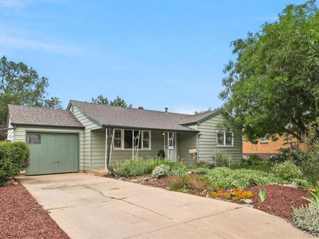 1260 S Winona Court