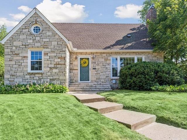 1260 Saint Clair Ave, Saint Paul, MN 55105