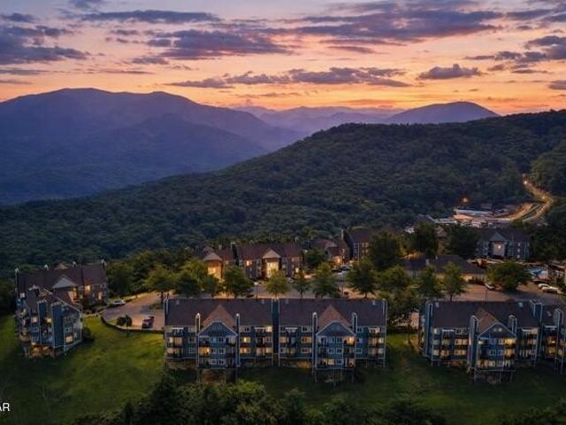 1260 Ski View Dr Apt 1306, Gatlinburg, TN 37738