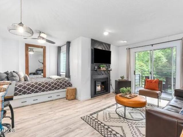 1260 Ski View Dr Apt 2205, Gatlinburg, TN 37738
