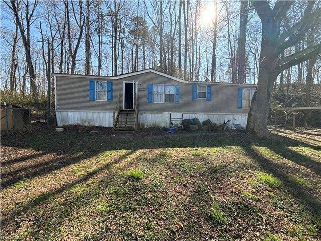 1260 Vickrey Dr, Trinity, NC 27370