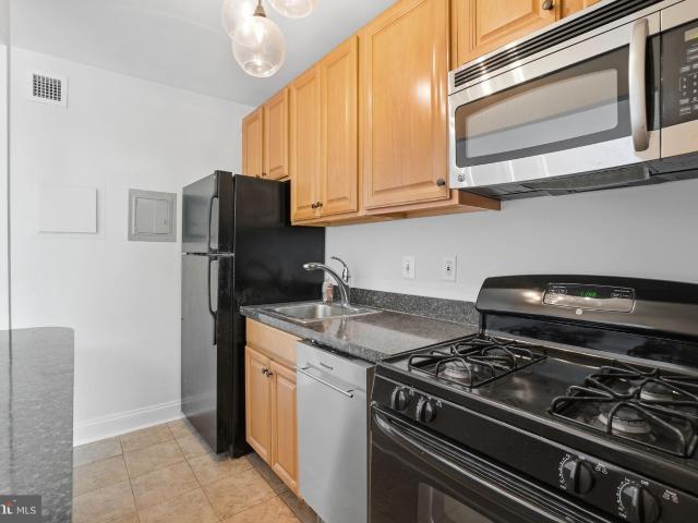1260 21st St NW, Unit 314, Washington, DC 20036 | MLS #DCDC2252 | Compass