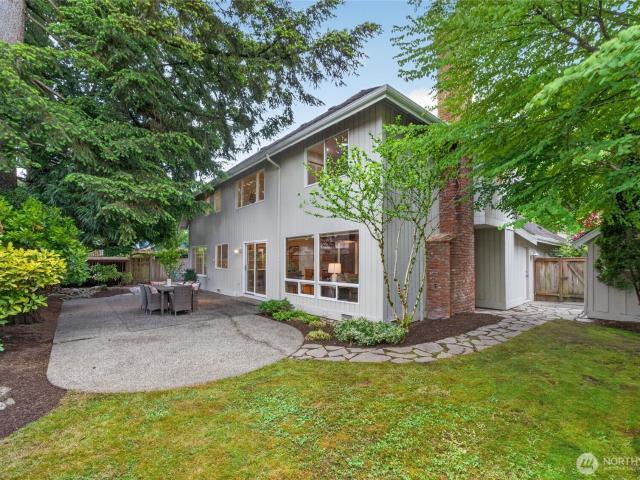 12610 NE 68th Place