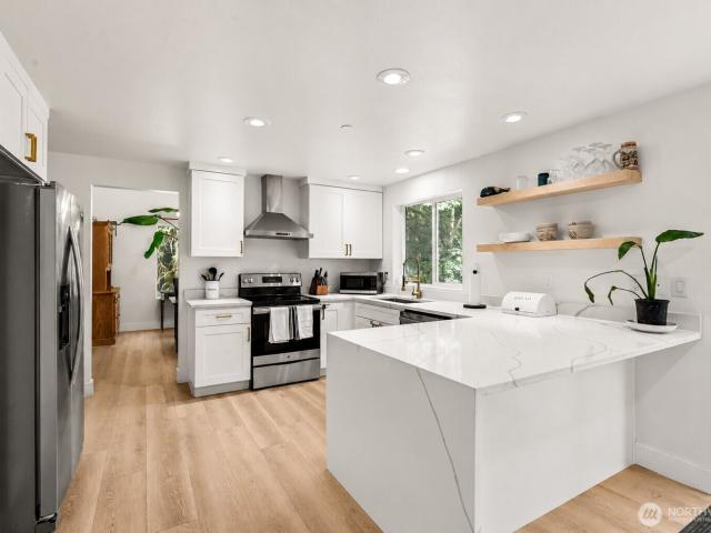 12611 th Ave NW