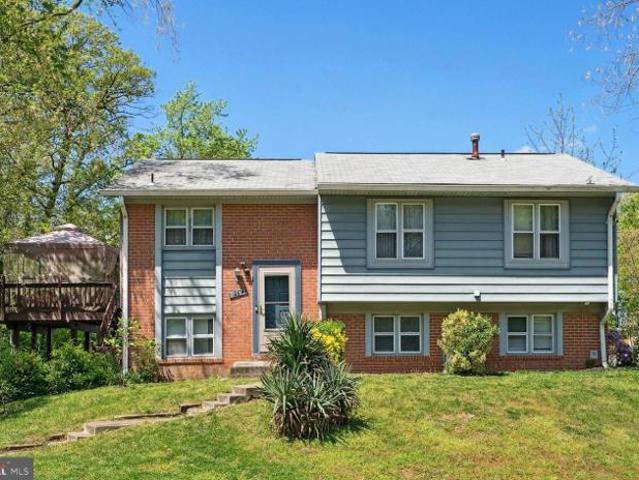 12614 Valleywood Dr, Woodbridge, VA 22192