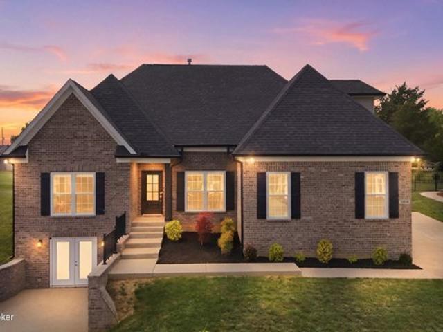 12614 Valley Pine Dr, Louisville, KY 40299