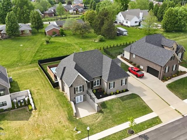 12614 Valley Pine Dr, Louisville, KY 40299