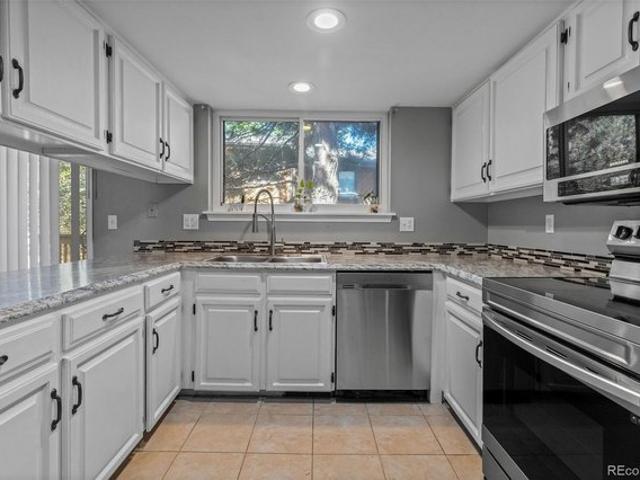 12615 W Bayaud Ave Unit 29, Lakewood, CO 80228