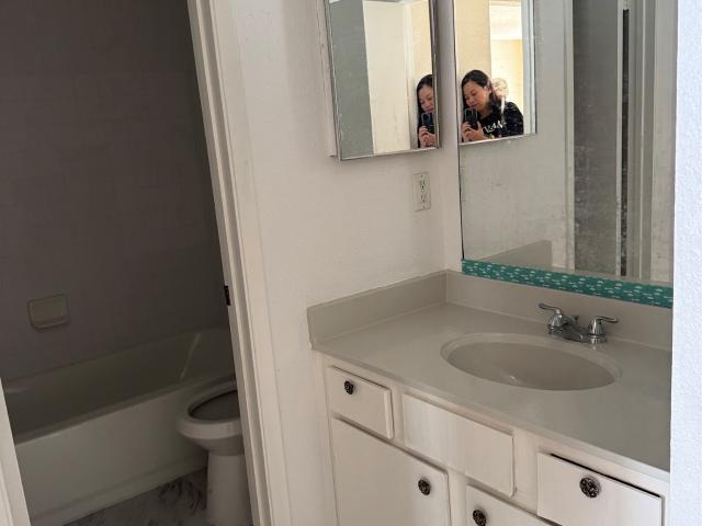 12615 Brookglade Circle 211