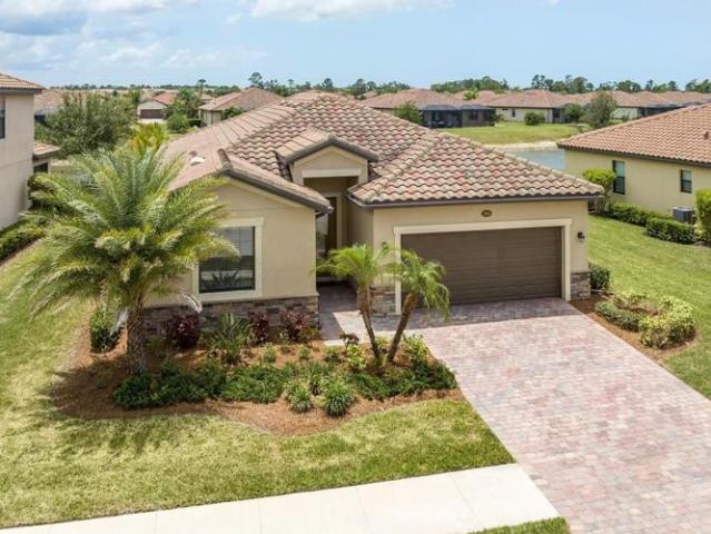 12615 Canavese Ln, Venice, FL 34293