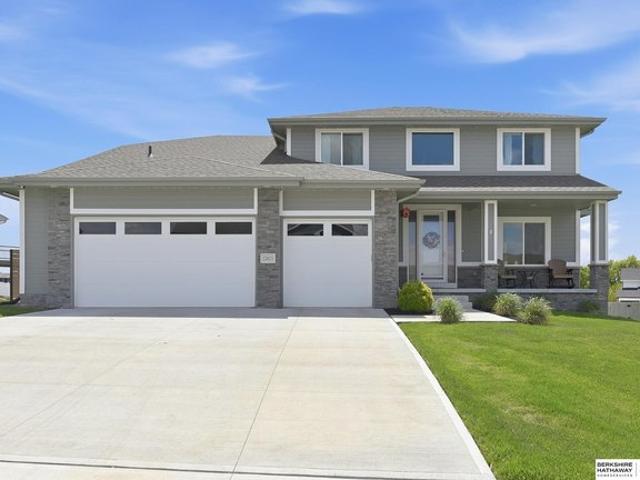 12615 Schirra St, Omaha, NE 68138