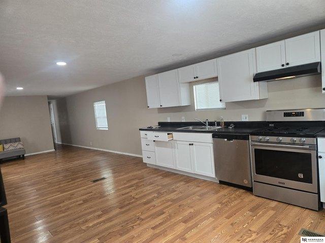 12616 Aurora Plz Unit 281, Omaha, NE 68164