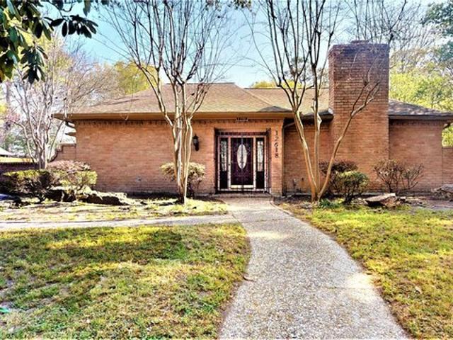 12618 Misty Valley Dr, Houston, TX 77066