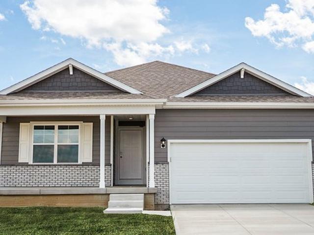 12618 S 206th St, Gretna, NE 68028