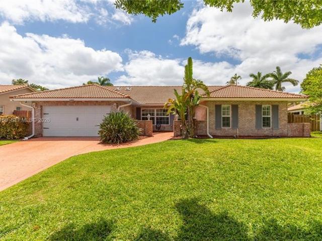 1261 NW 95th Ave, Plantation, FL 33322