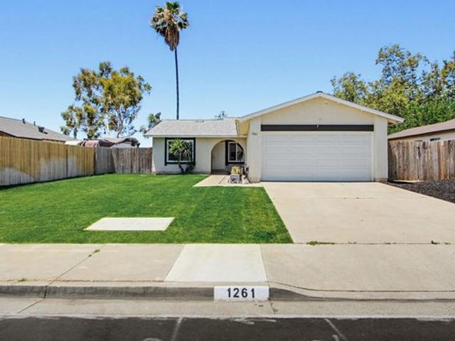 1261 Conway Dr, Escondido, CA 92027